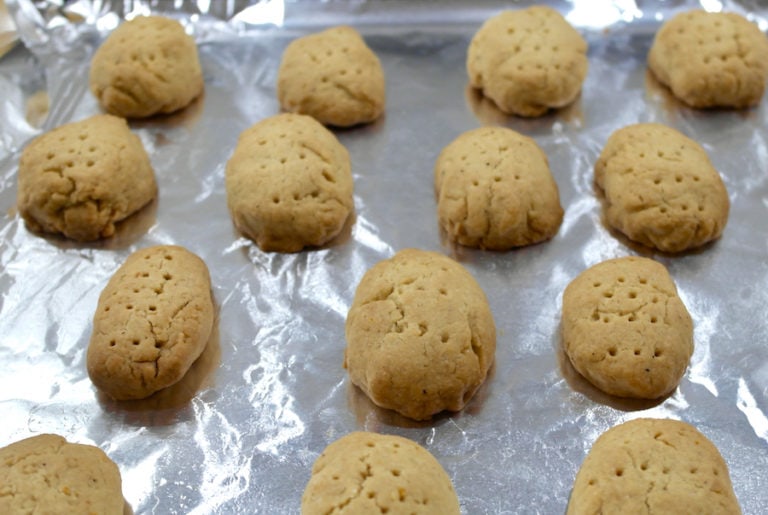 Melomakarona (Authentic Greek Christmas Honey Cookies)